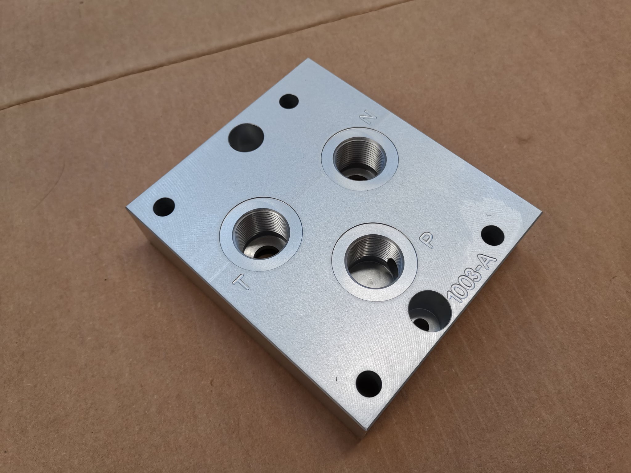 Bosch SB7 Endplatte Mit Druckweiterleitung Grunemeyer Hydraulik Bosch SB7 Endplatte Mit Druckweiterleitung Grunemeyer Hydraulik