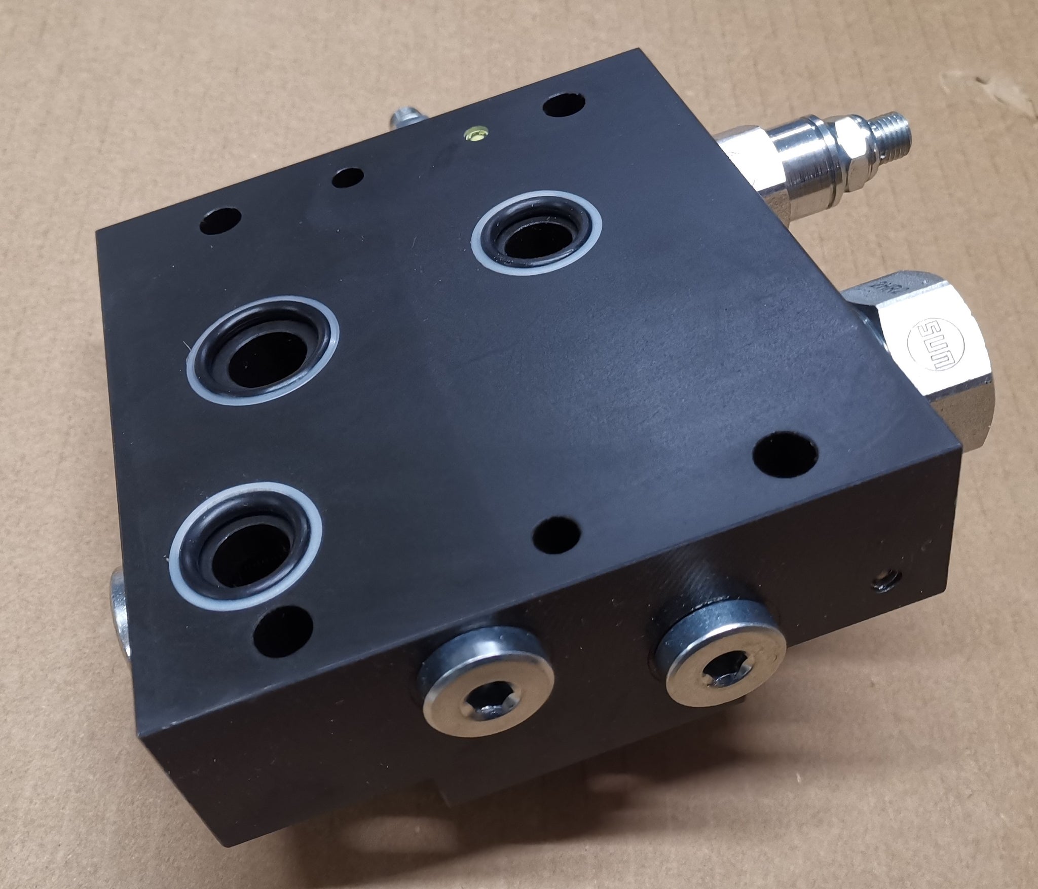Load-Sensing Nachrüstung für Bosch SB7 System – Grunemeyer Hydraulik